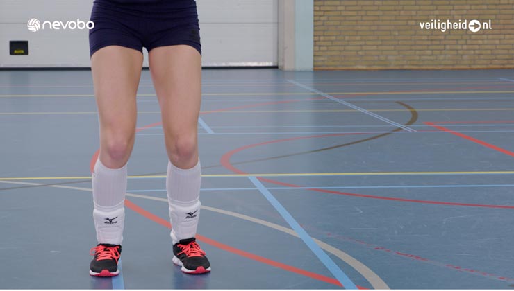 Rempas-blok met landing op twee benen - 2 x 5 herhalingen - VolleyVeilig